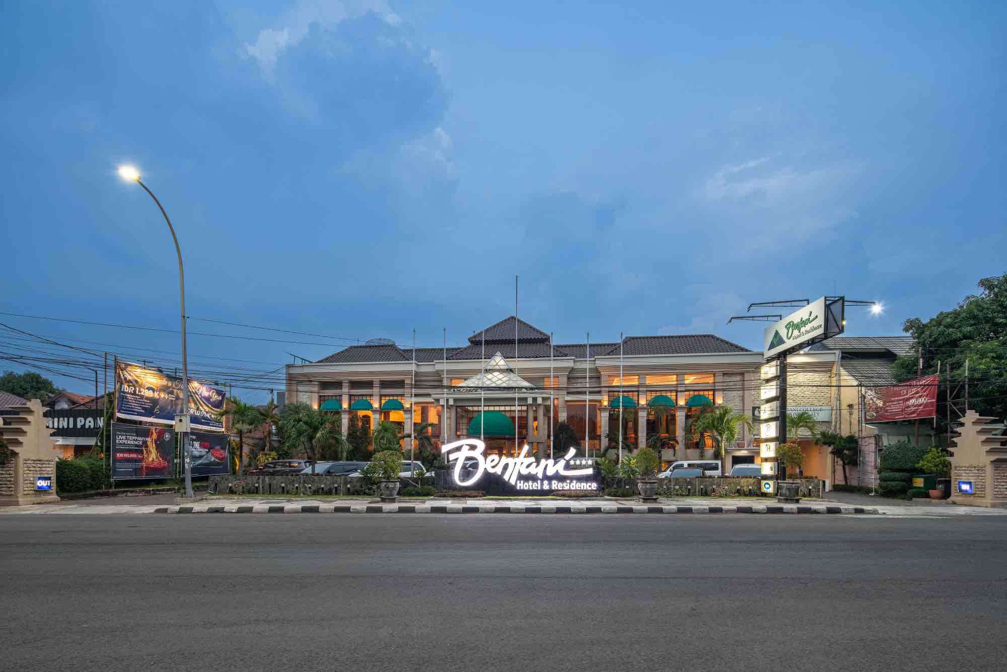 Bentani Hotel & Residence Cirebon | 4-Star Hotel Near Kejaksan Station